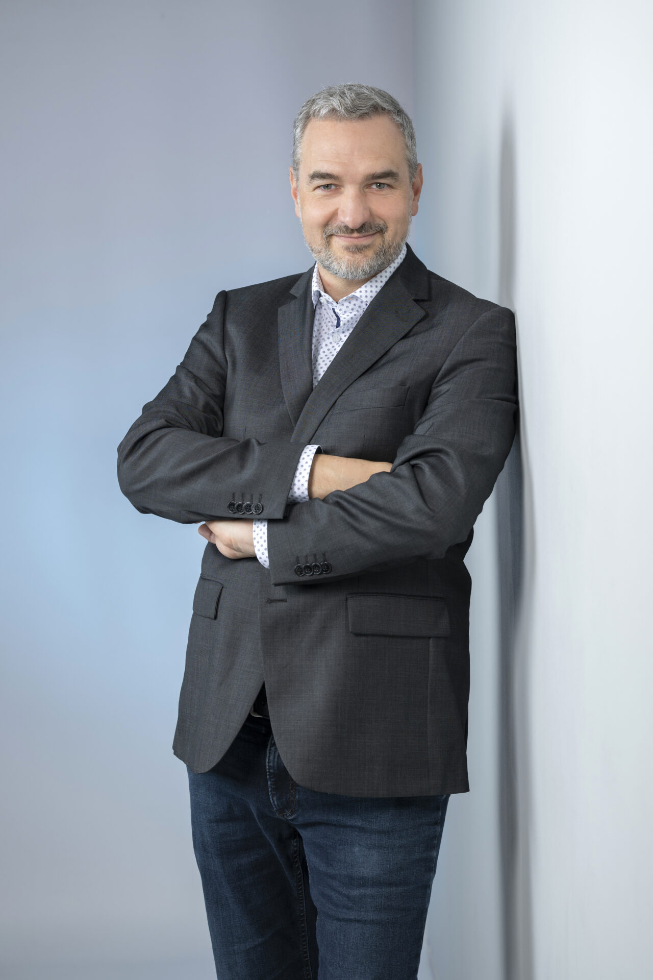 Über uns | Trafostation - Planung & Umsetzung